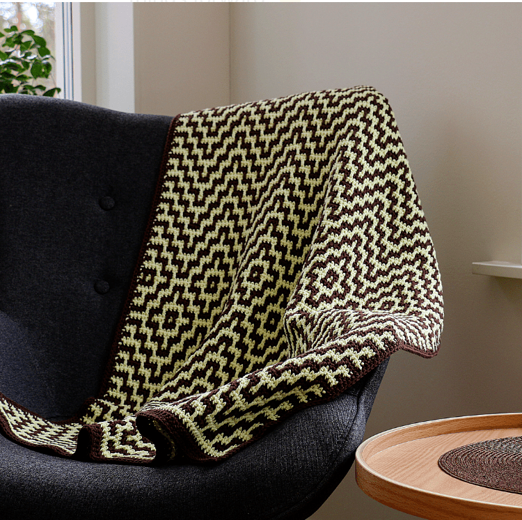 The “Two Steps Beyond” blanket – FREE PATTERN INSIDE – Martin Up North