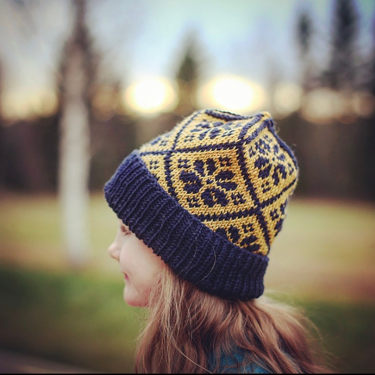 The Shine On – Knitted Hat – FREE KNITTING PATTERN INSIDE – Martin Up North